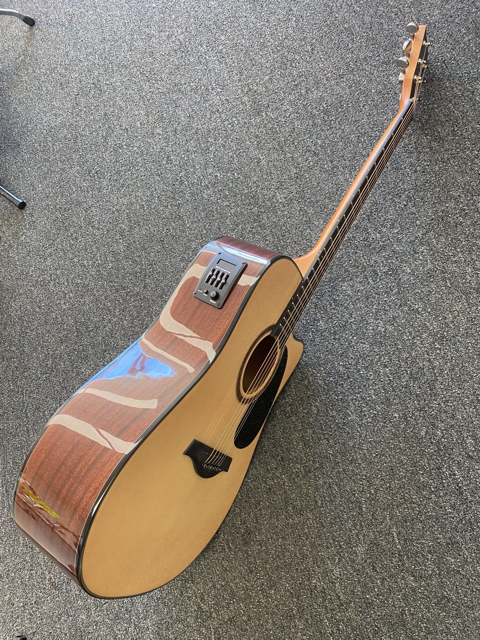 Z – Jay Turser Dreadnought cutaway acoustic/electric guitar – Lillo's ...