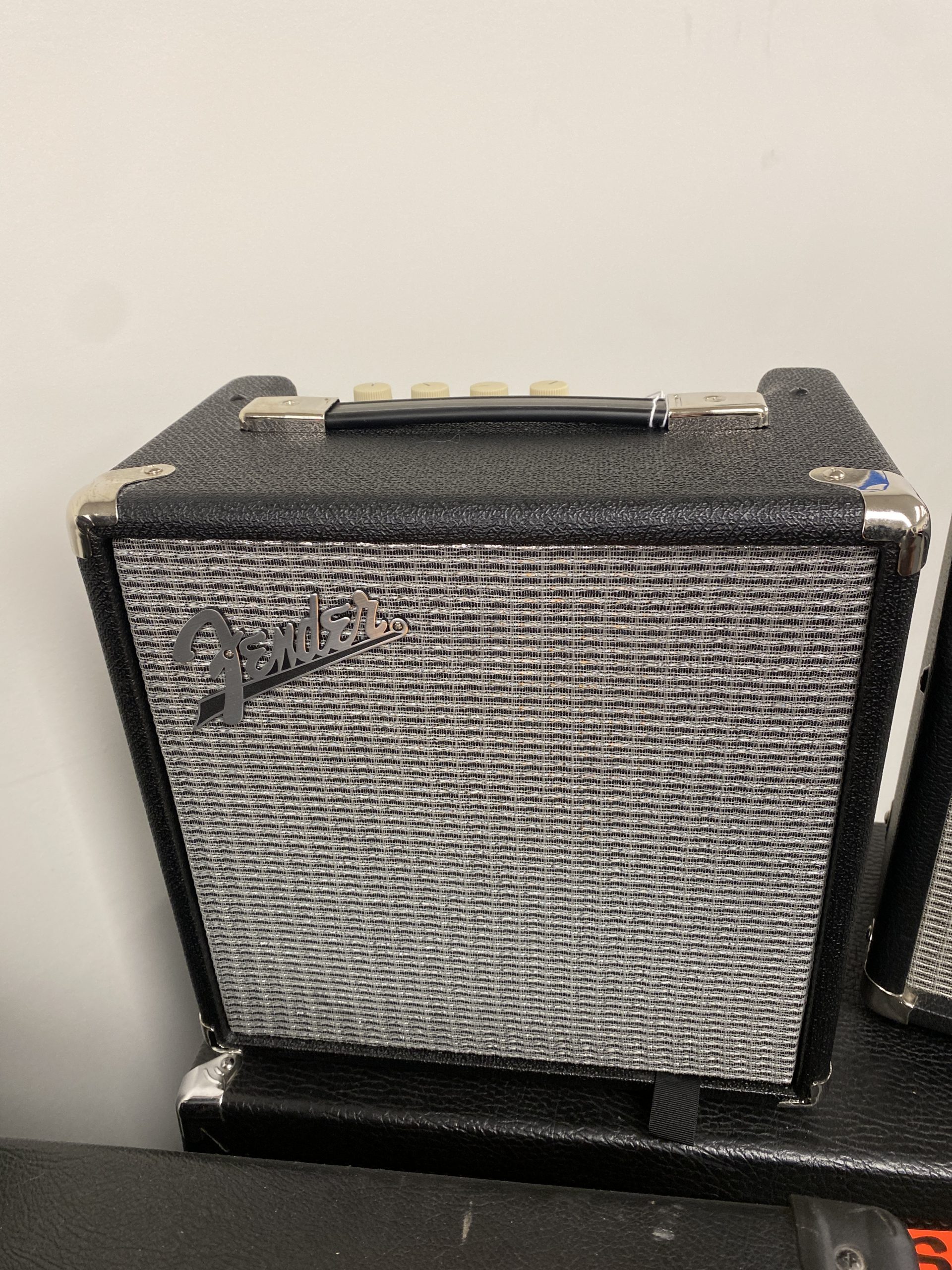 Fender Rumble 15 – Lillo's School of Modern Music Ltd.